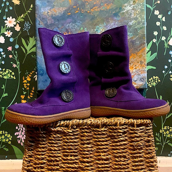 Livie & Luca | Shoes | Livie And Luca Purple Button Boots Size 5 ...